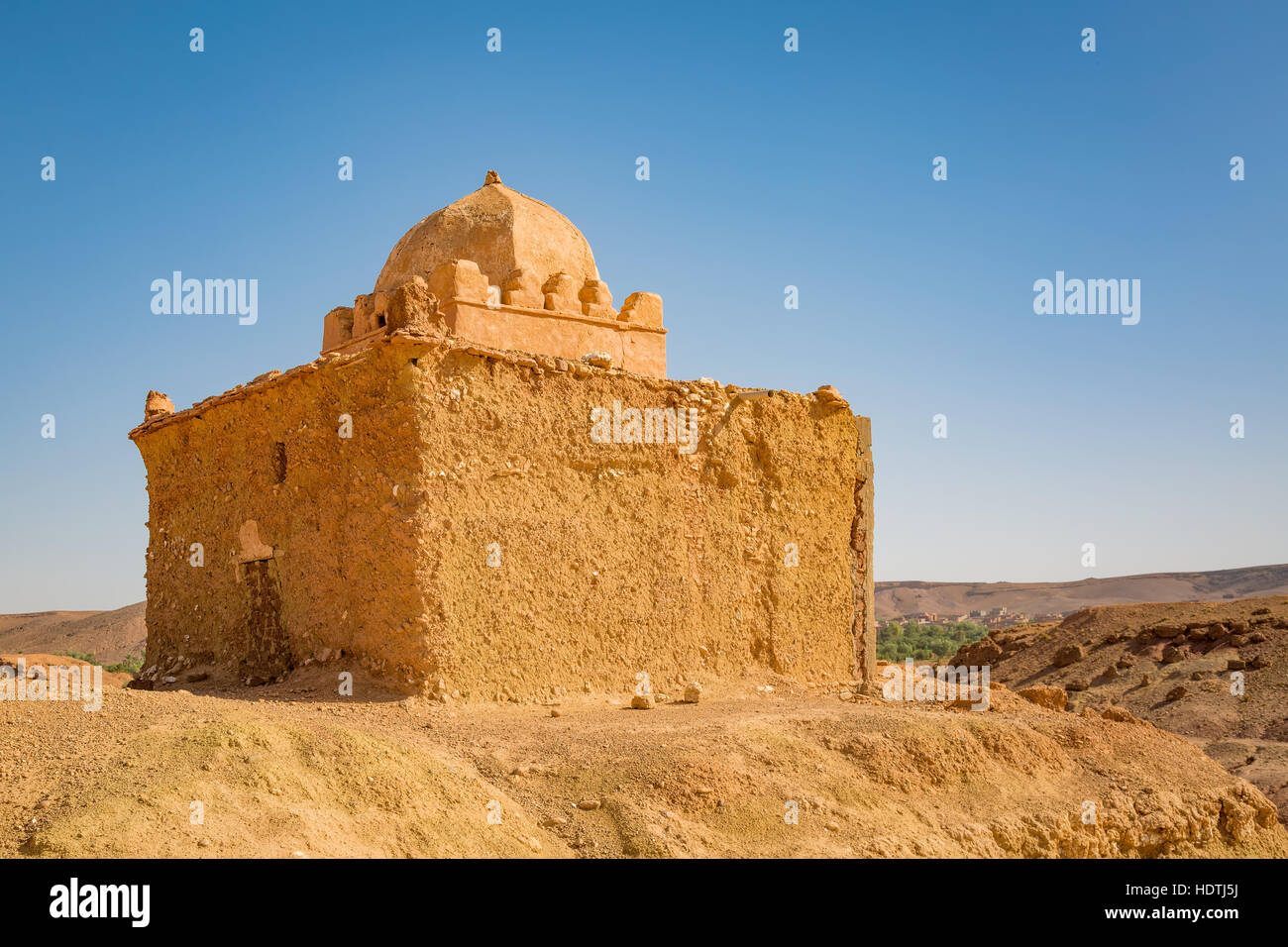 Small mosque hi-res stock photography and images - Alamy