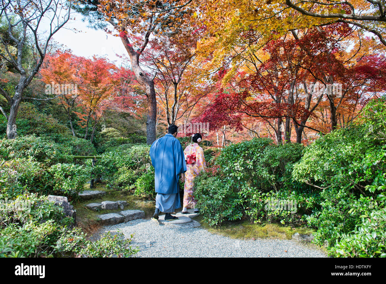 Enjoying autumn colors in the Okochi Sanso Villa garden Kyoto, Japan ...