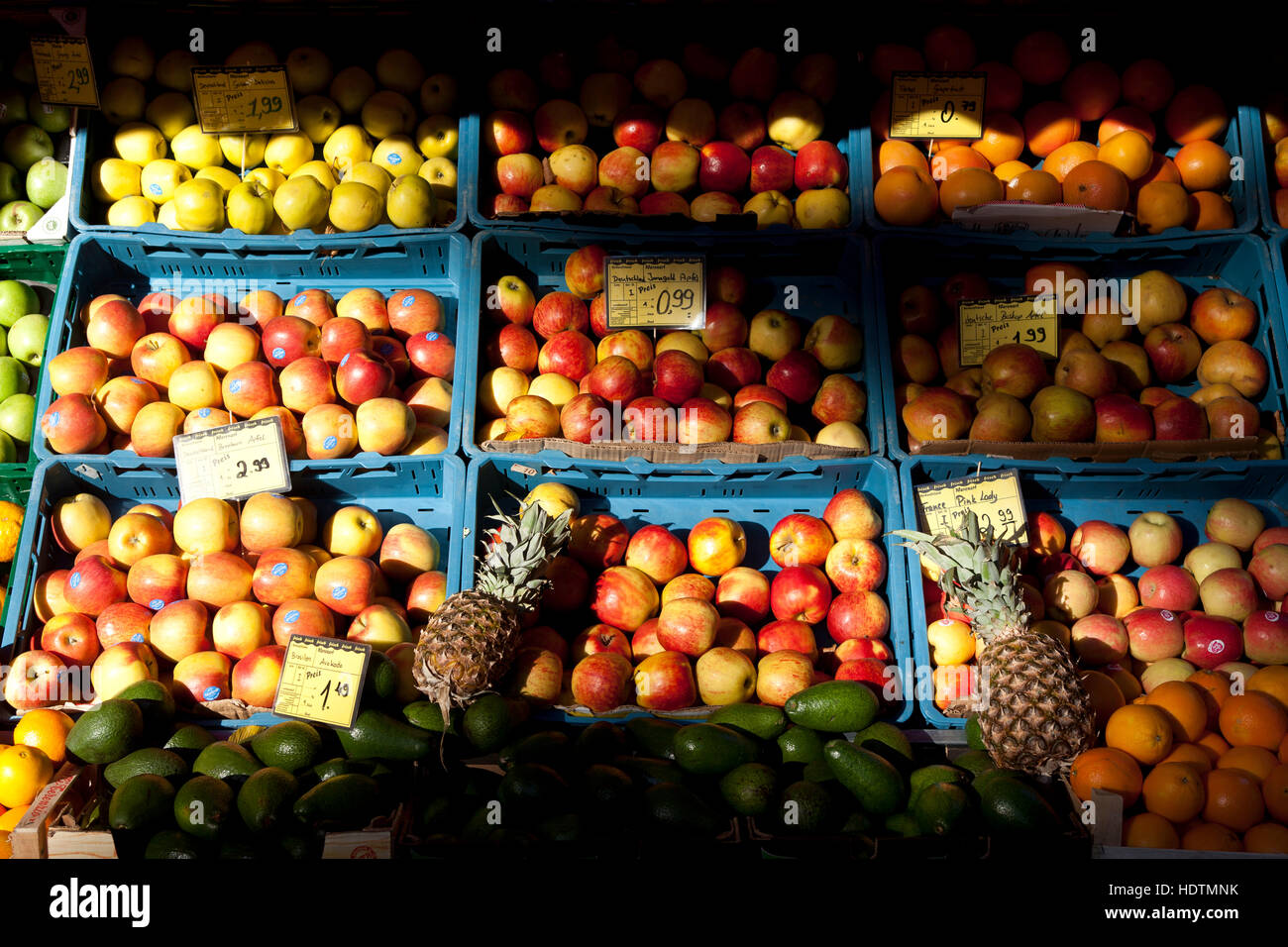 Europe, Germany, Cologne, fruit store at the Severin street, apples ...