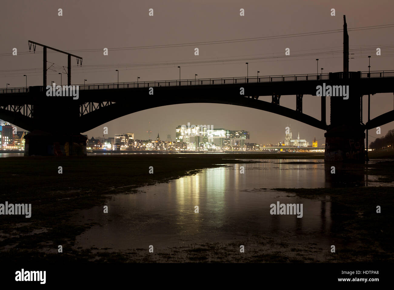 Germany, Cologne, Suedbruecke, railroad bridge across the river Rhine ...