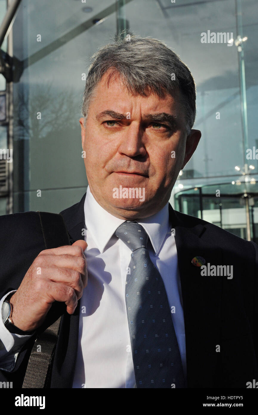 Rmt general secretary mick cash hi-res stock photography and images - Alamy