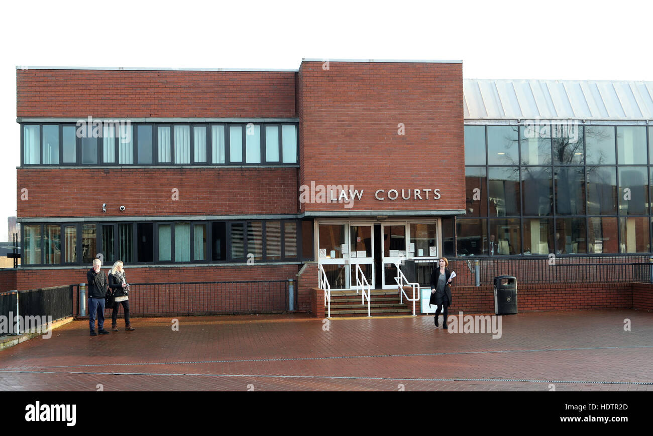 South cheshire magistrates court hi-res stock photography and images ...