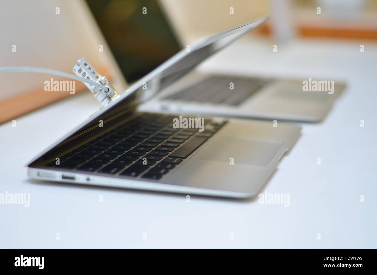 Thief alert hi-res stock photography and images - Alamy