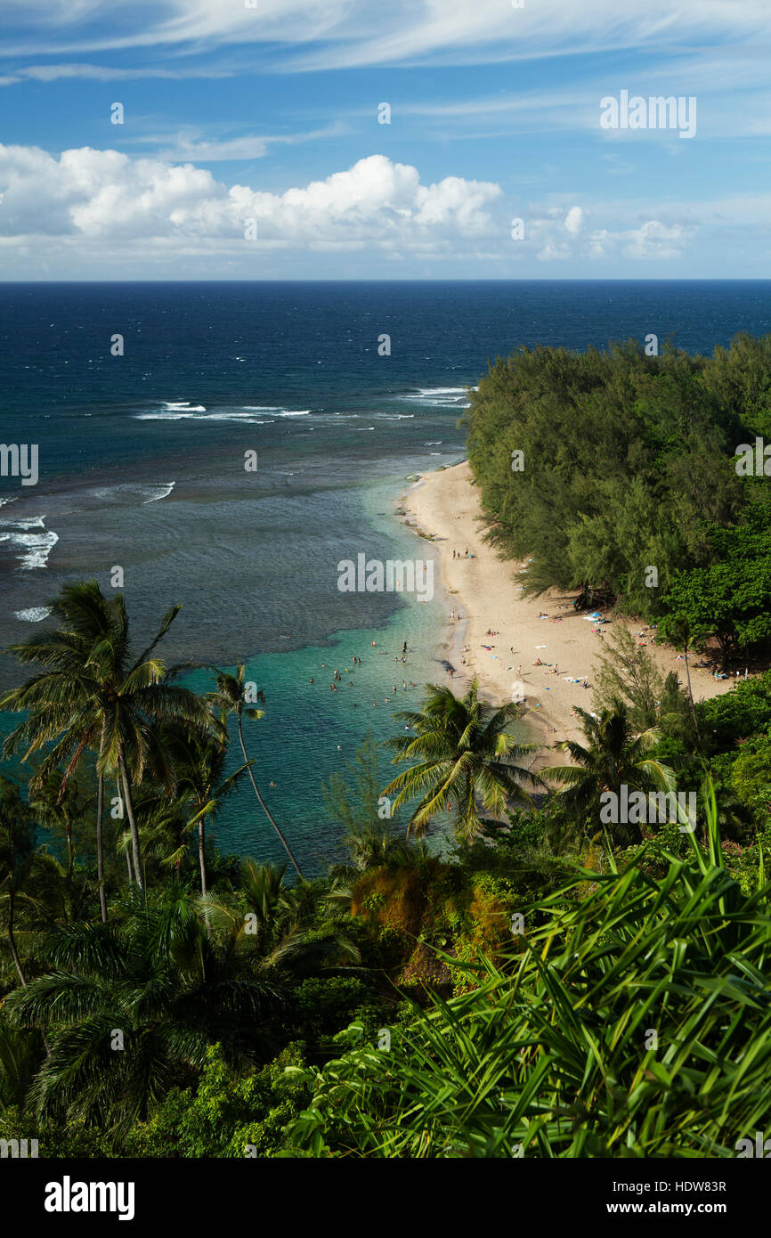 Haena Beach State Park and Ke'e Beach from the Kalalau Trail, Na Pali ...