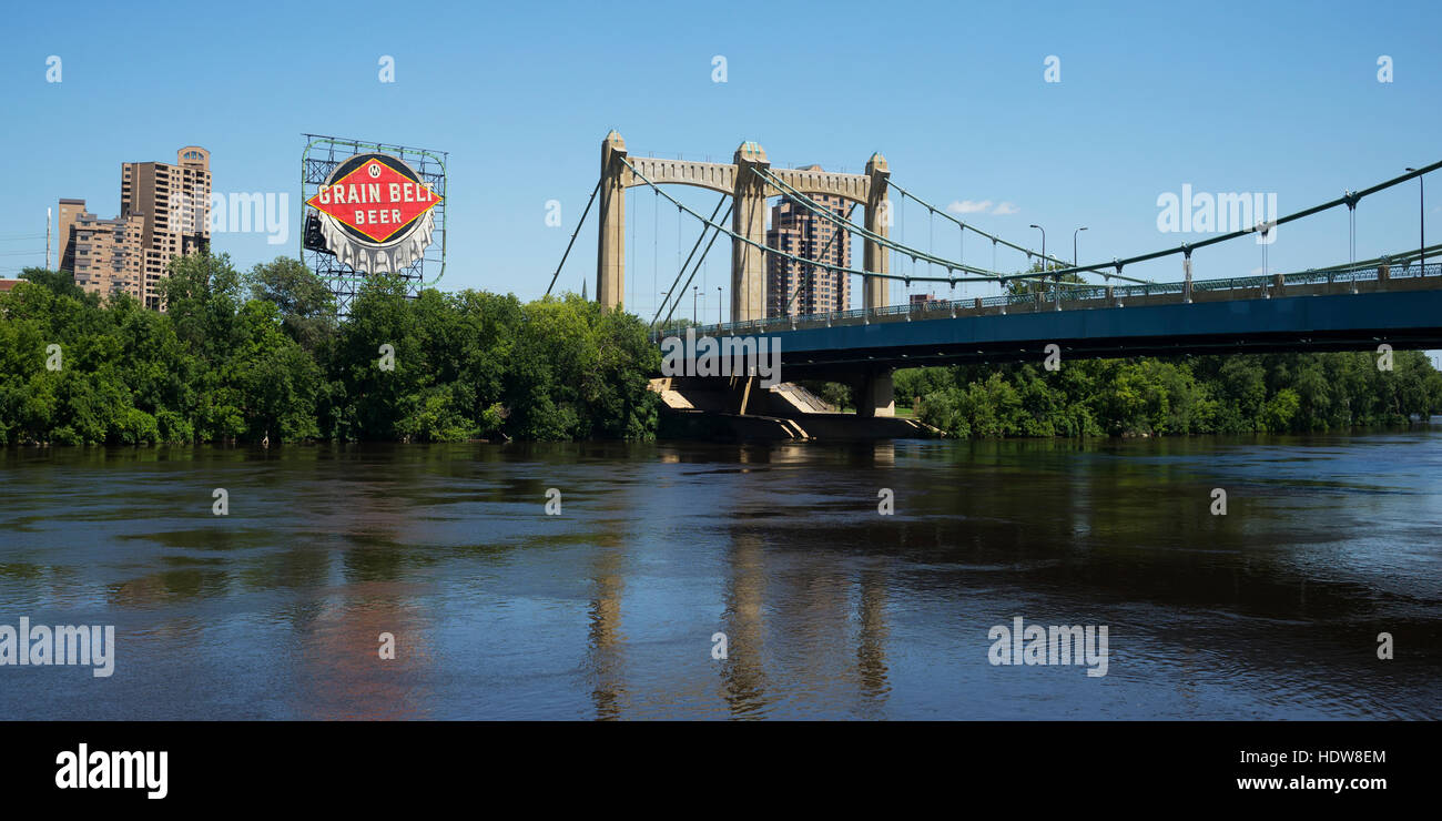 Hennepin Avenue Bridge crossing the Mississippi river and a sign for ...