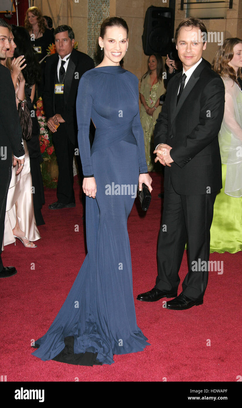 Hilary Swank and Chad Lowe arrives at the 77th Annual Academy Awards in ...