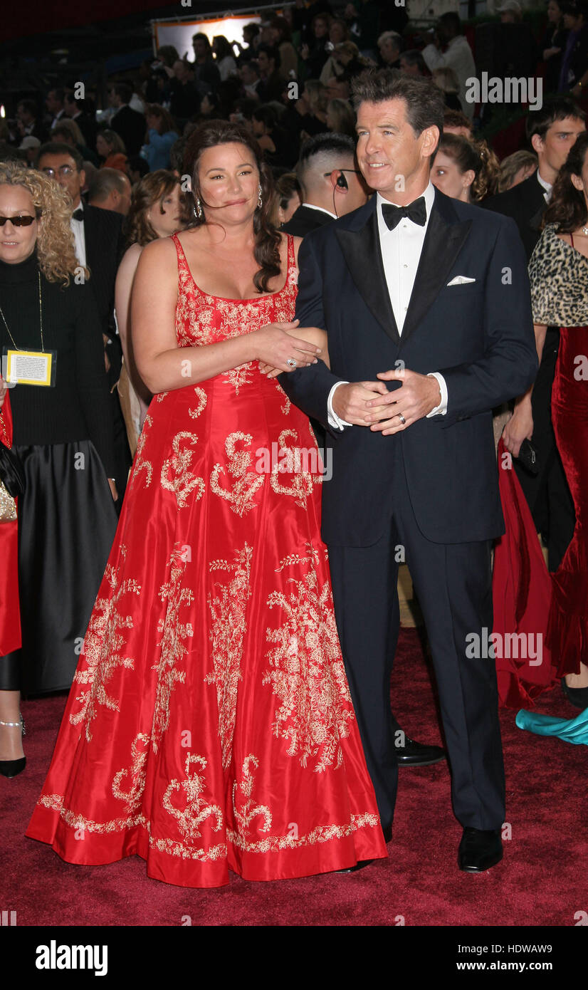 Keely Shaye Smith and Pierce Brosnan at the 77th Annual Academy Awards ...