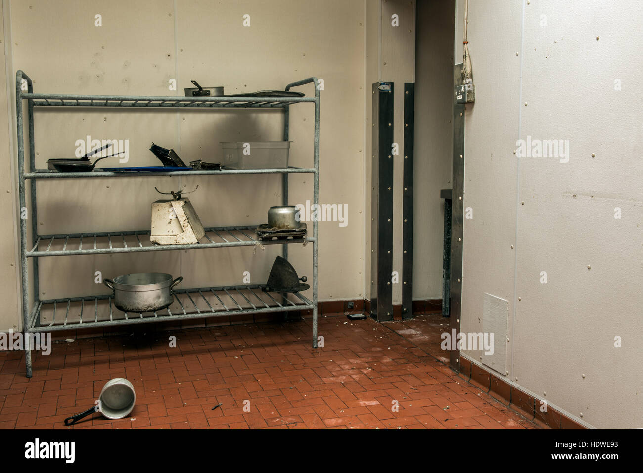 Hospital kitchen hi-res stock photography and images - Alamy