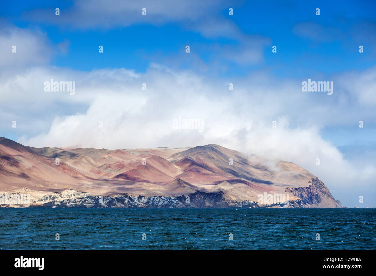 Rocky shore blue waterscape pacific hi-res stock photography and images ...