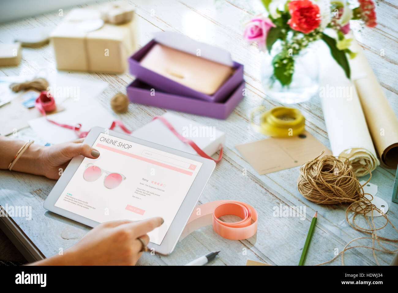 Shopping Internet Digital Connection Networking Concept Stock Photo - Alamy