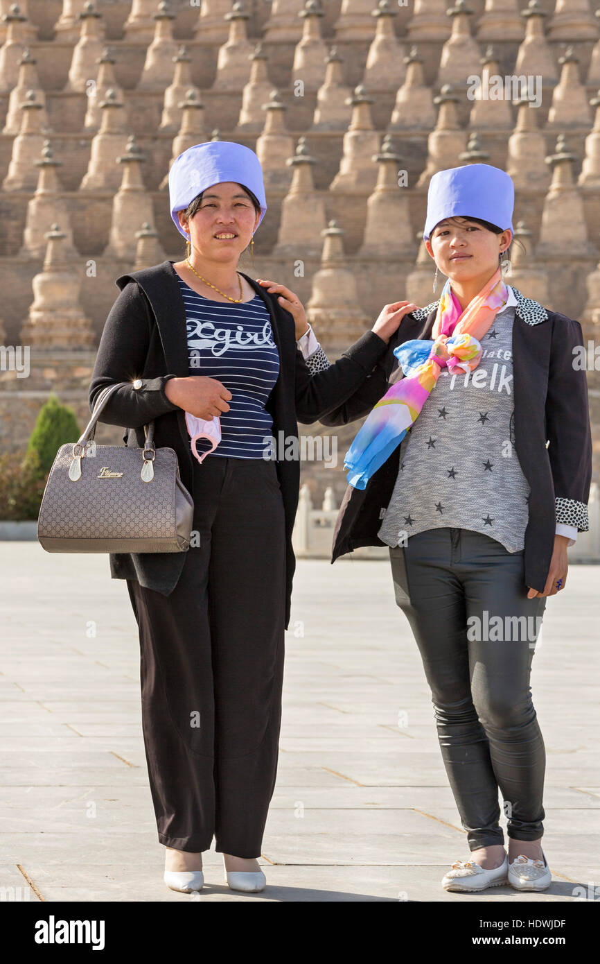 Ethnic Chinese Hui women at 108 Pagodas, Wuzhong, Ningxia, China Stock ...