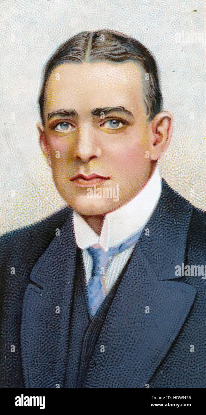 ERNEST SHACKLETON British polar explorer on a 1935 cigarette card Stock ...