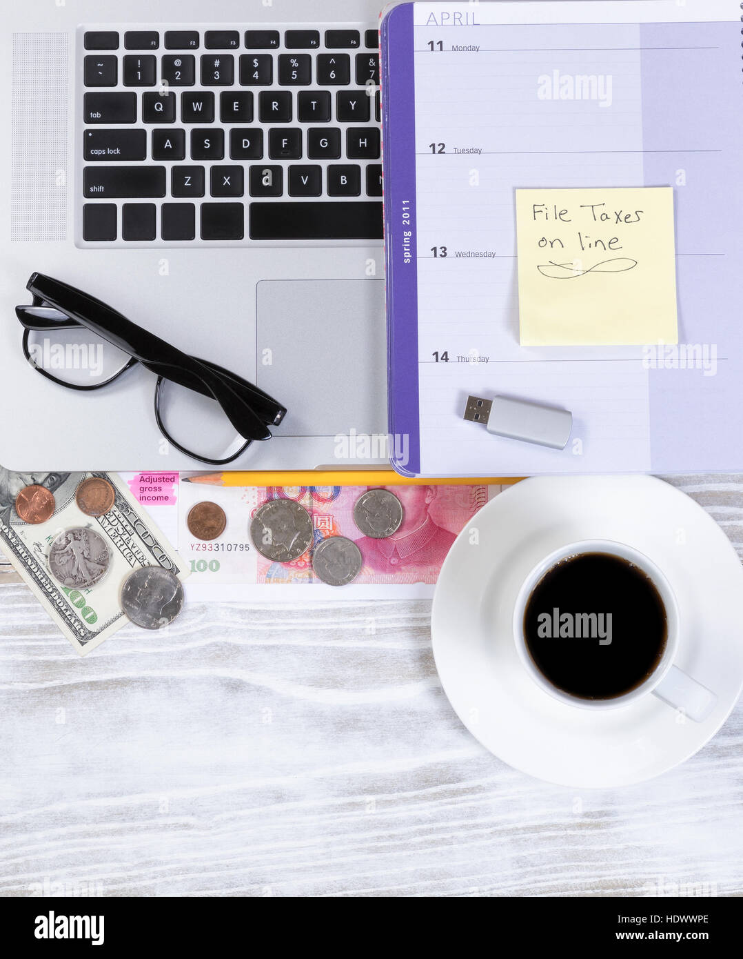 Tax filing reminder hi-res stock photography and images - Alamy