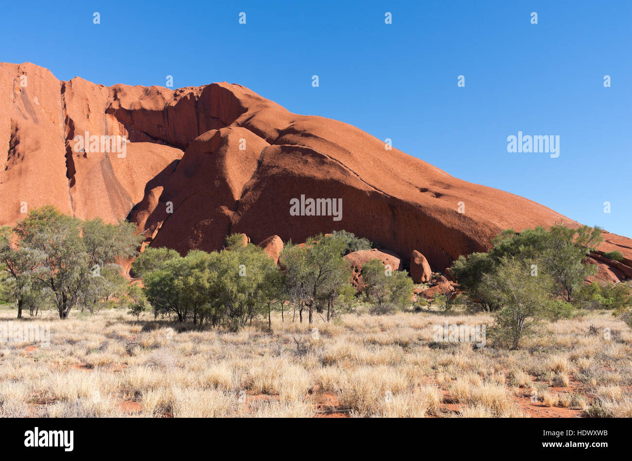 Australia uluru sandstone desert hi-res stock photography and images ...