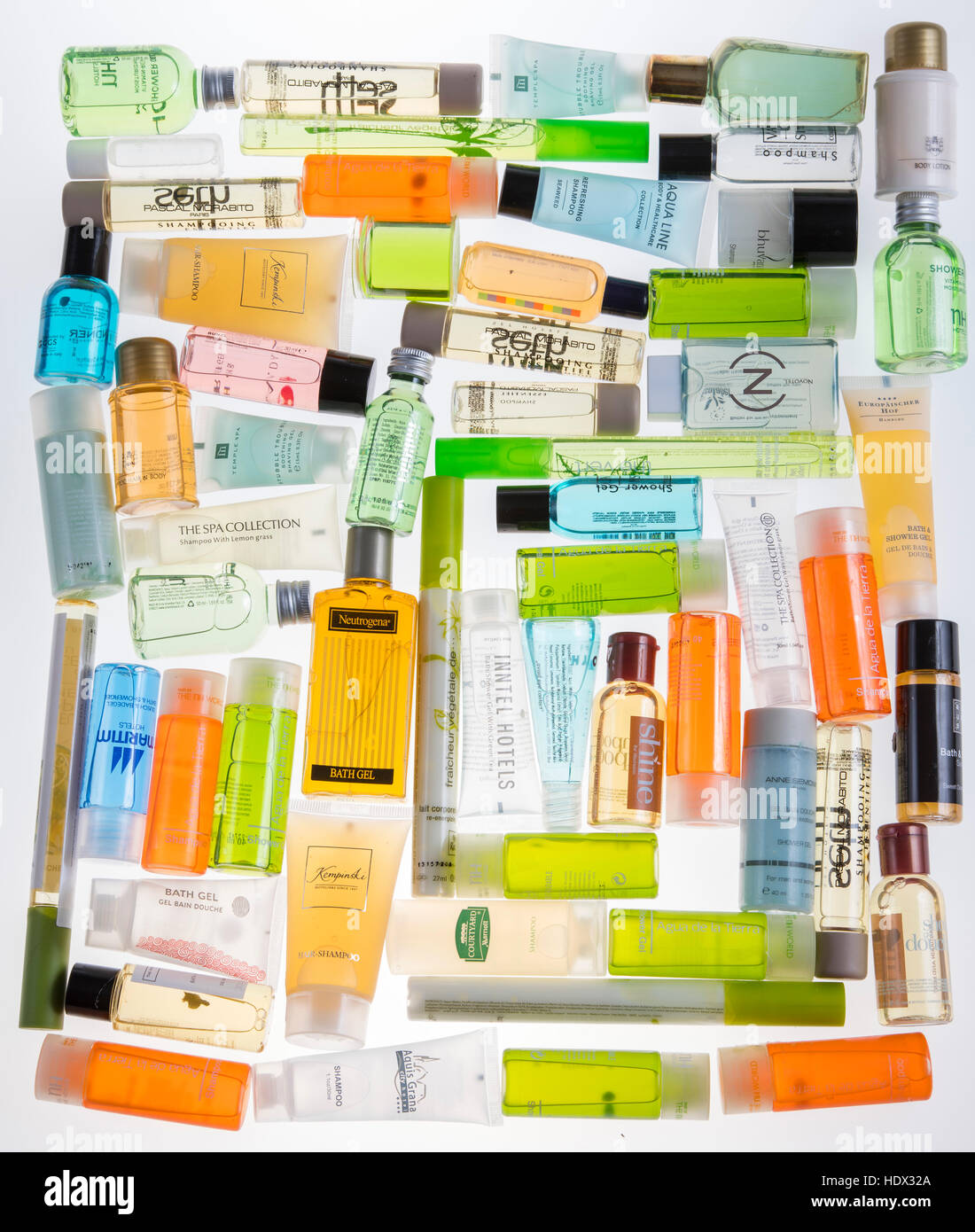 Shampoos hi-res stock photography and images - Alamy