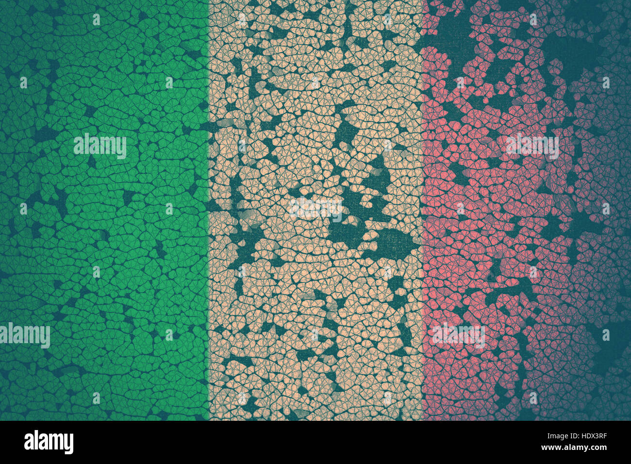 Italy flag cracked wall hi-res stock photography and images - Alamy