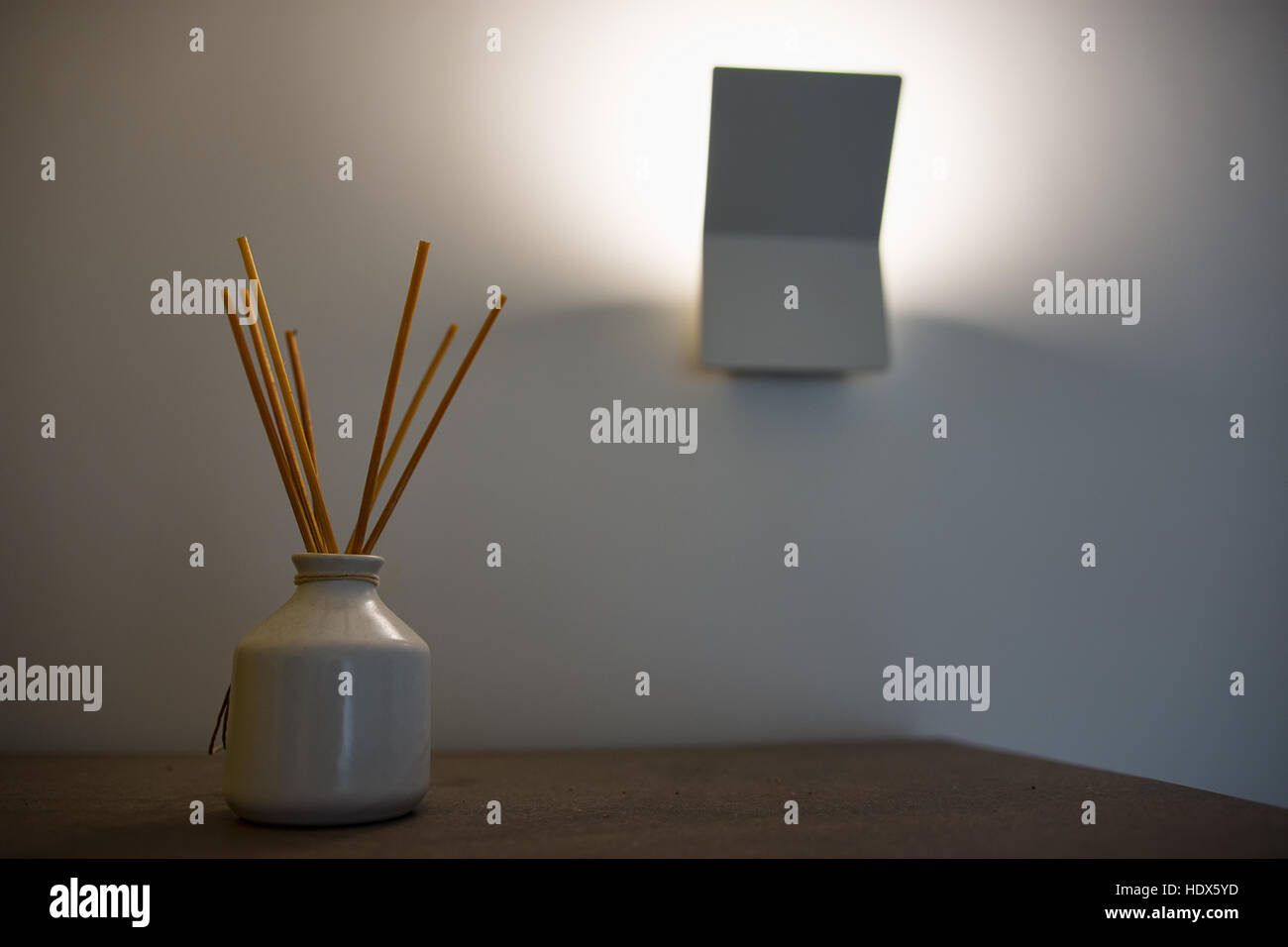 Light diffuser hi-res stock photography and images - Alamy