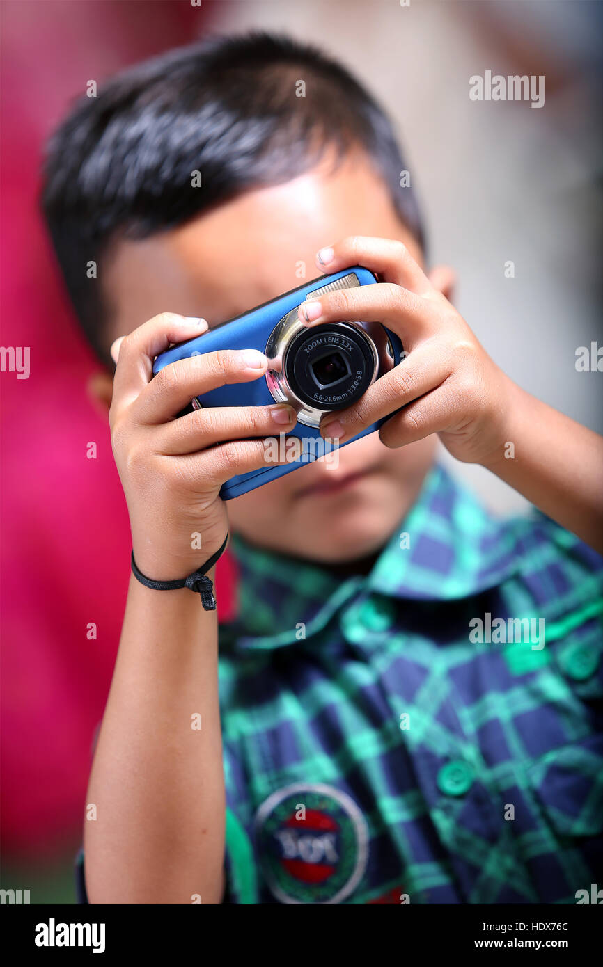 Camera for kids hi-res stock photography and images - Alamy