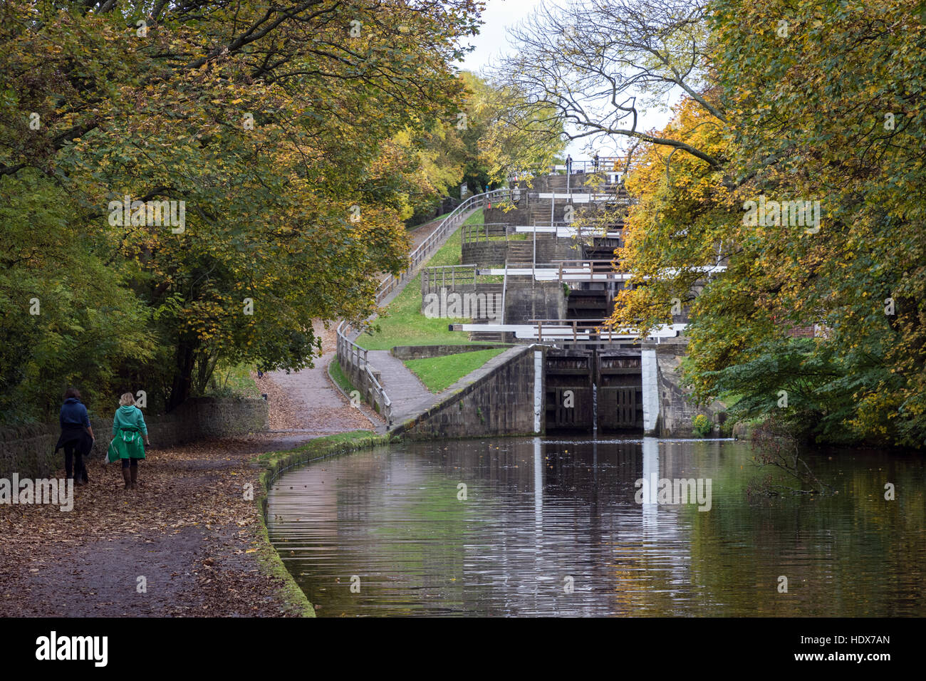 Five Rise Locks at Bingley, on the Leeds and Liverpool Canal Stock ...