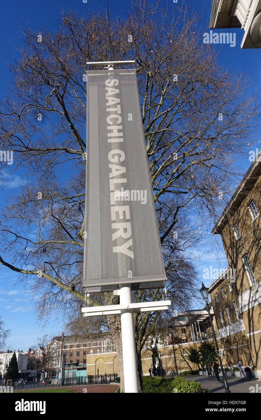 Saatchi gallery london hi-res stock photography and images - Alamy
