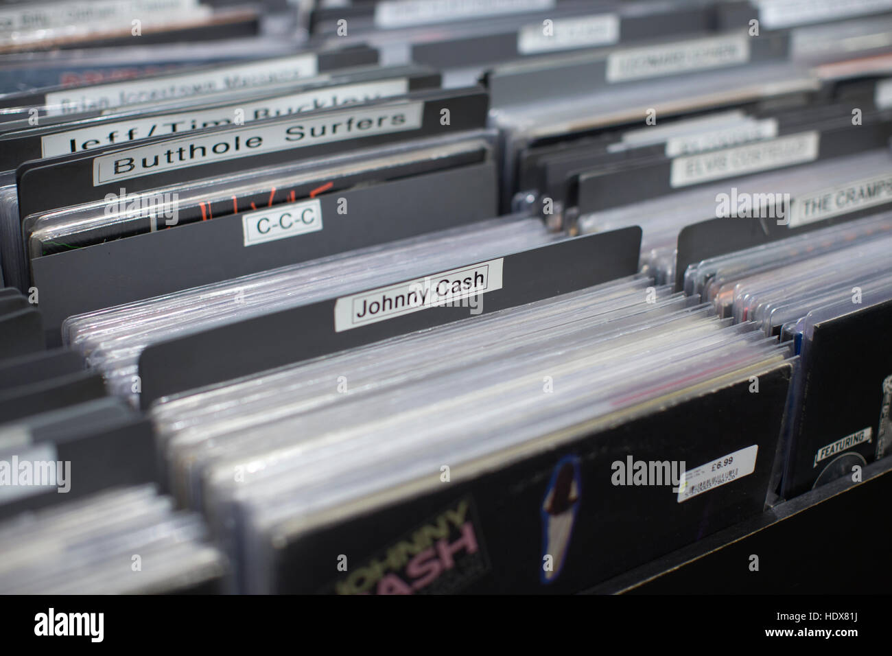 Independent record stores hi-res stock photography and images - Alamy