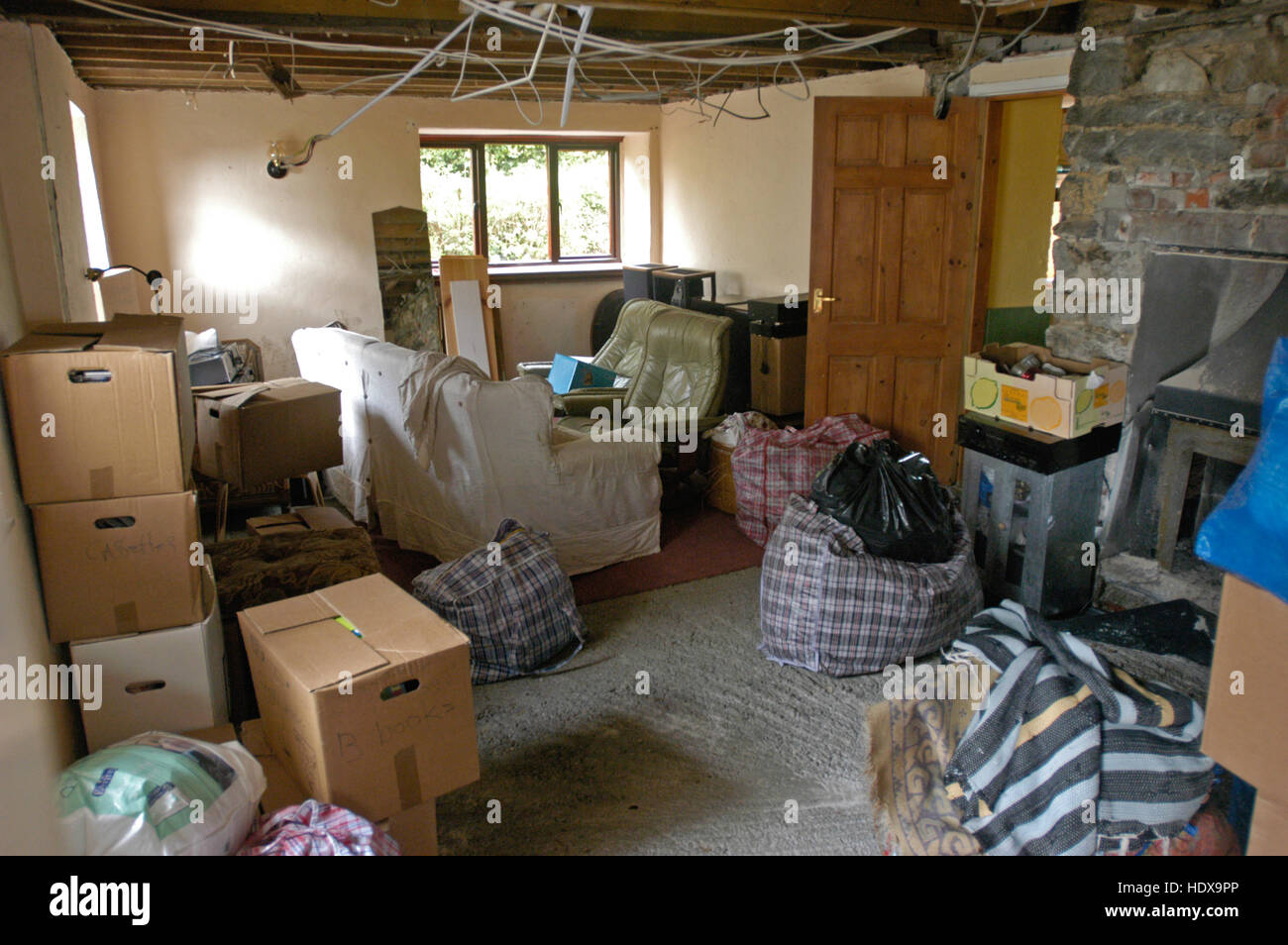 A house that has just been moved into Stock Photo - Alamy