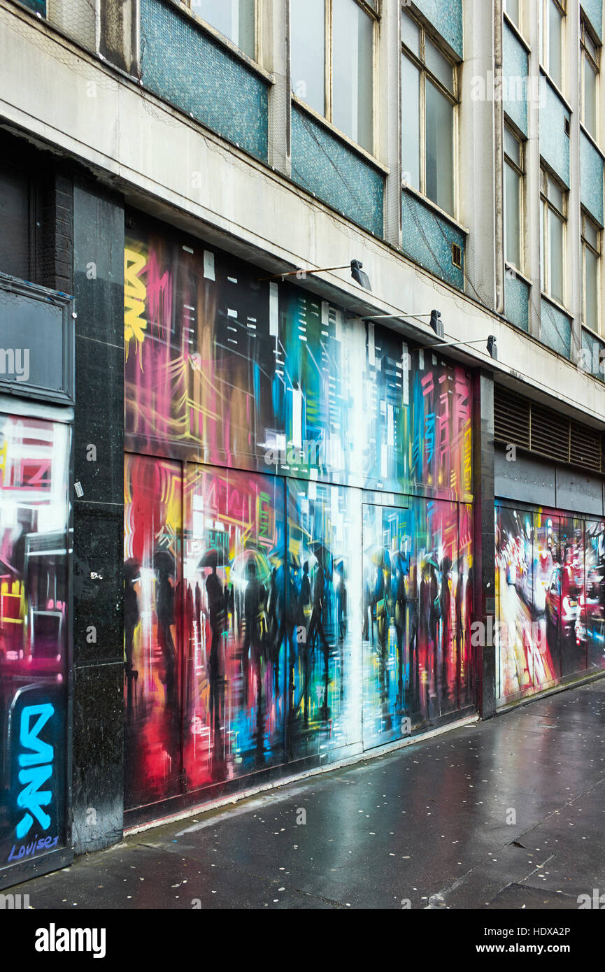 Graffiti on boarded up office building in centre of Croydon Stock Photo ...