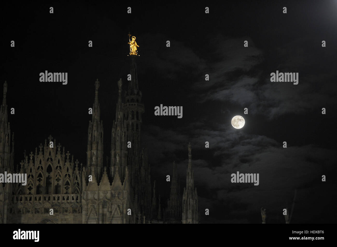 The Supermoon at the Piazza del Duomo in Milan Featuring: Supermoon ...