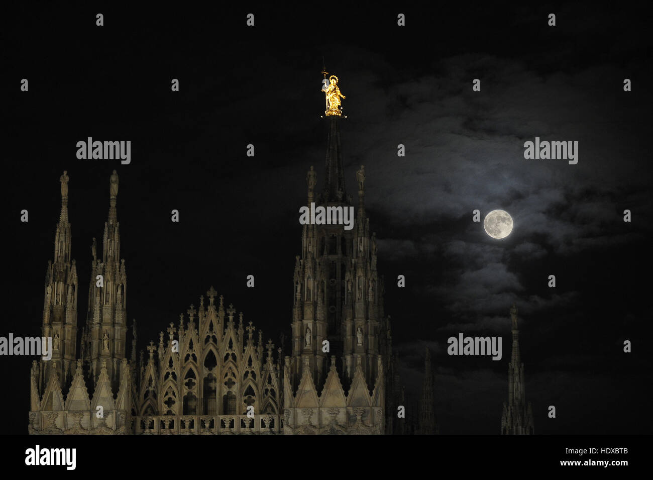 The Supermoon at the Piazza del Duomo in Milan Featuring: Supermoon ...