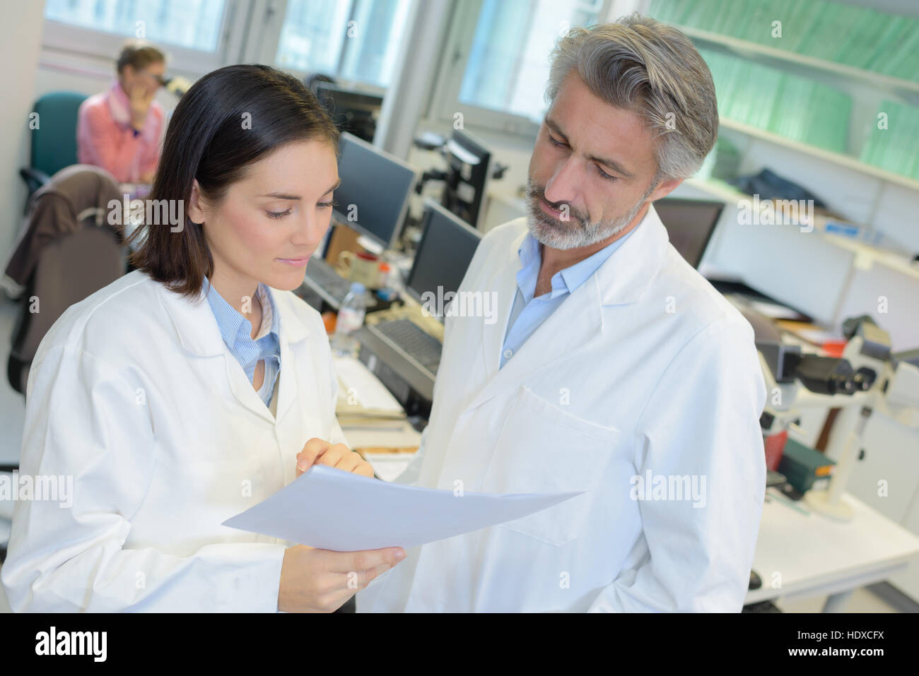 showing the record Stock Photo - Alamy