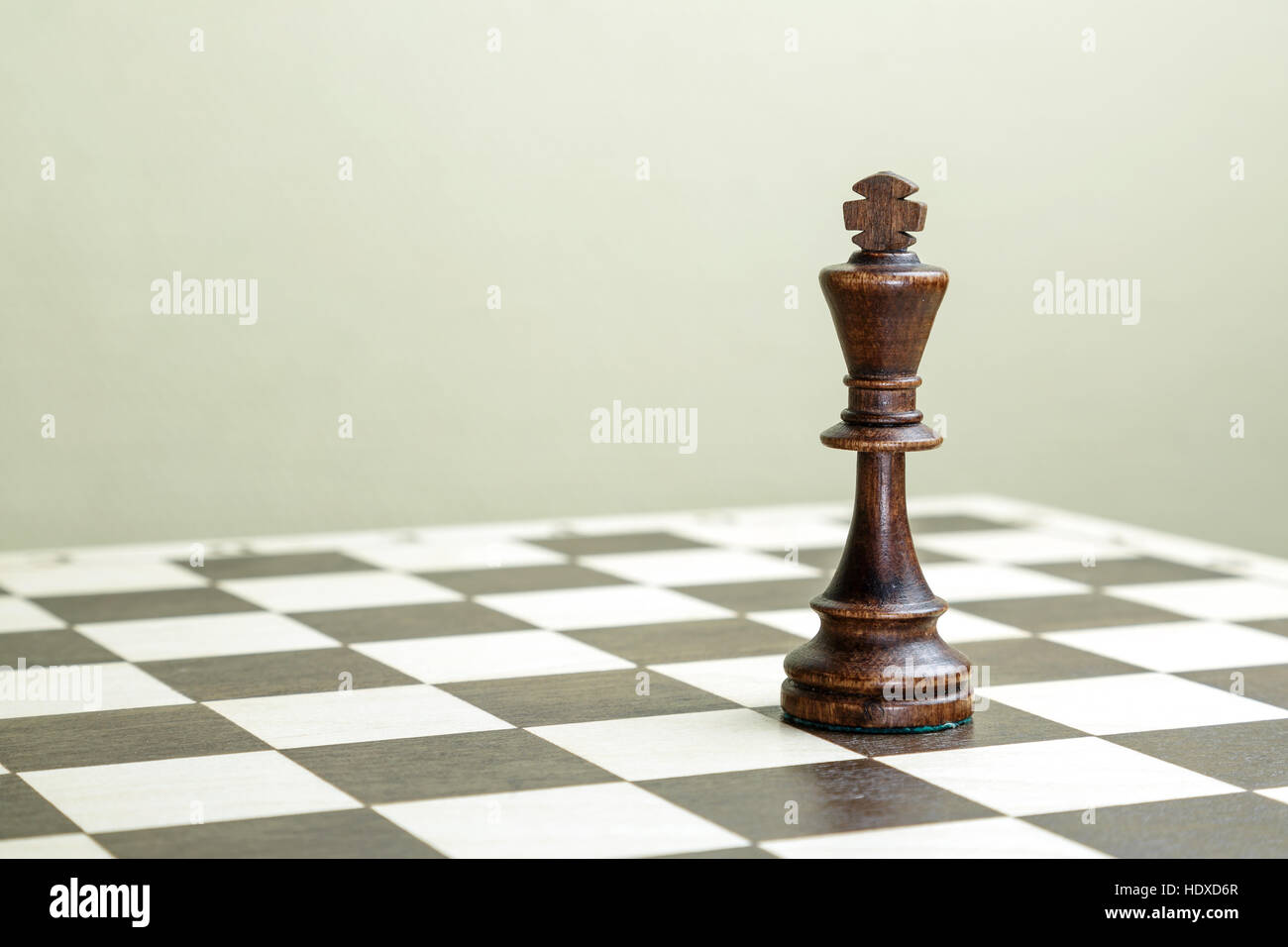 Chess figure the king on a chessboard Stock Photo - Alamy