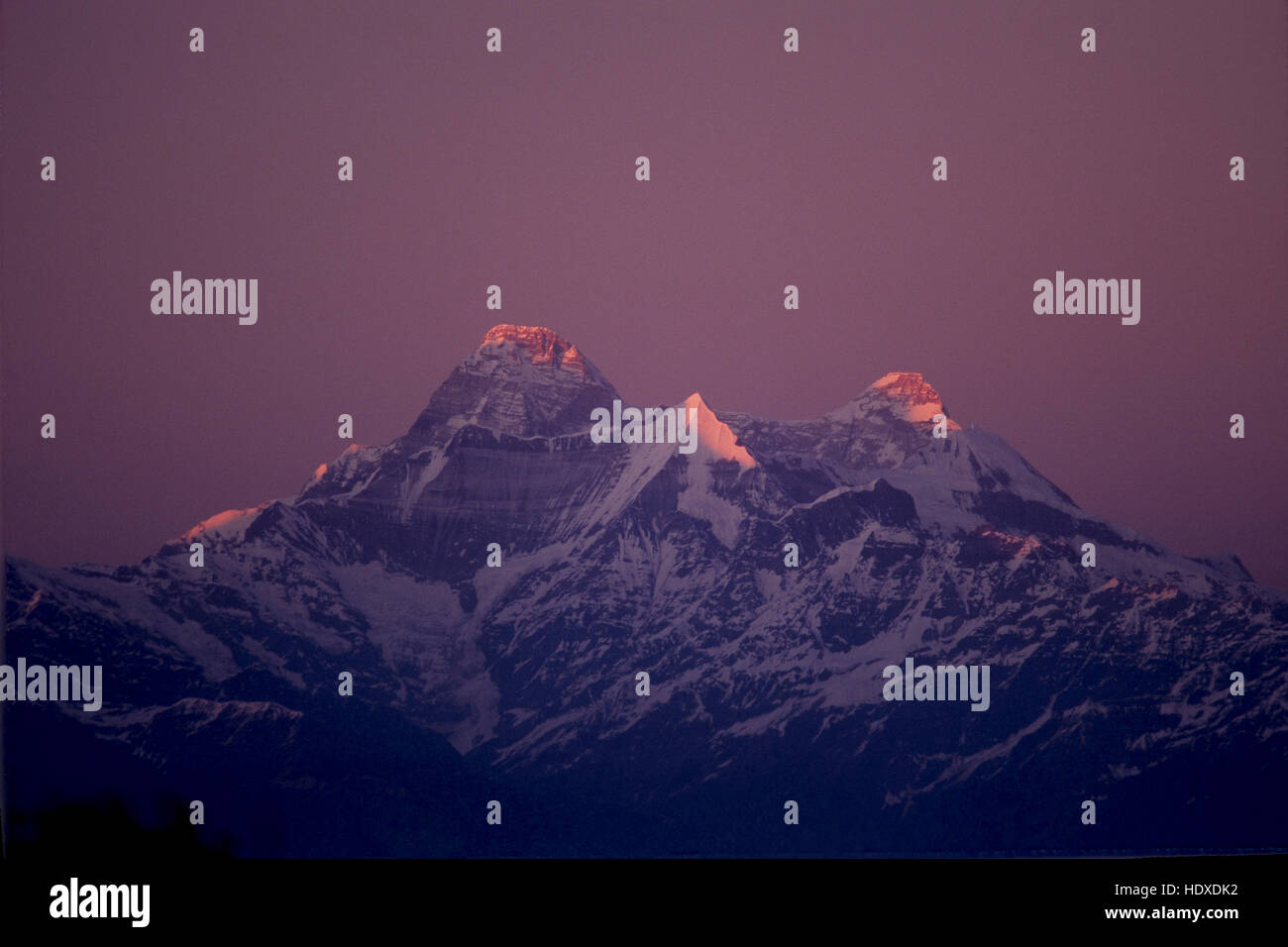 Nanda devi peak hi-res stock photography and images - Alamy