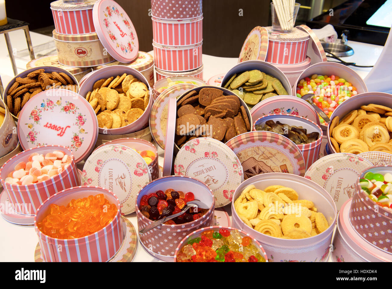 Pink boxes hi-res stock photography and images - Alamy