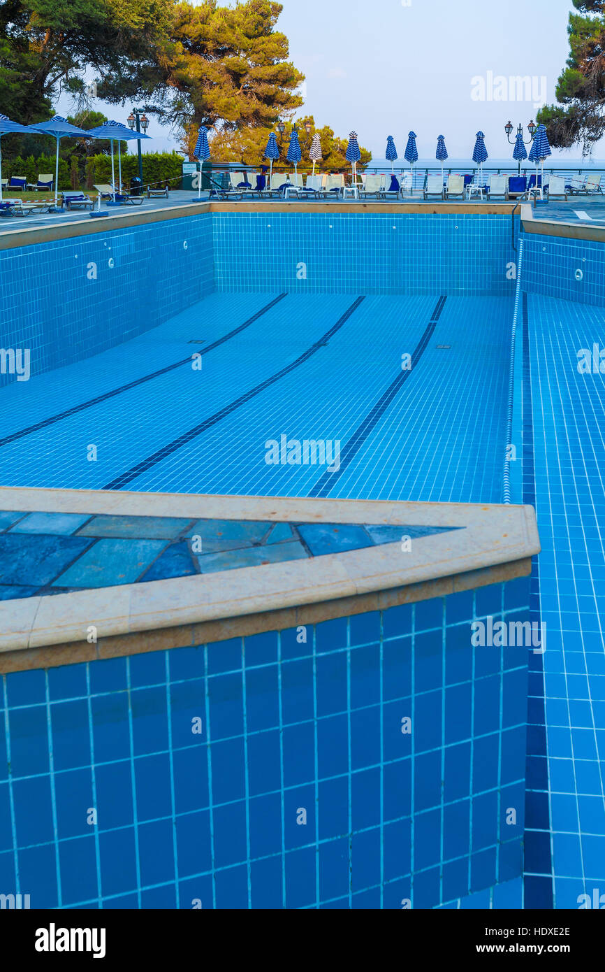 Hotel procedures hi-res stock photography and images - Alamy