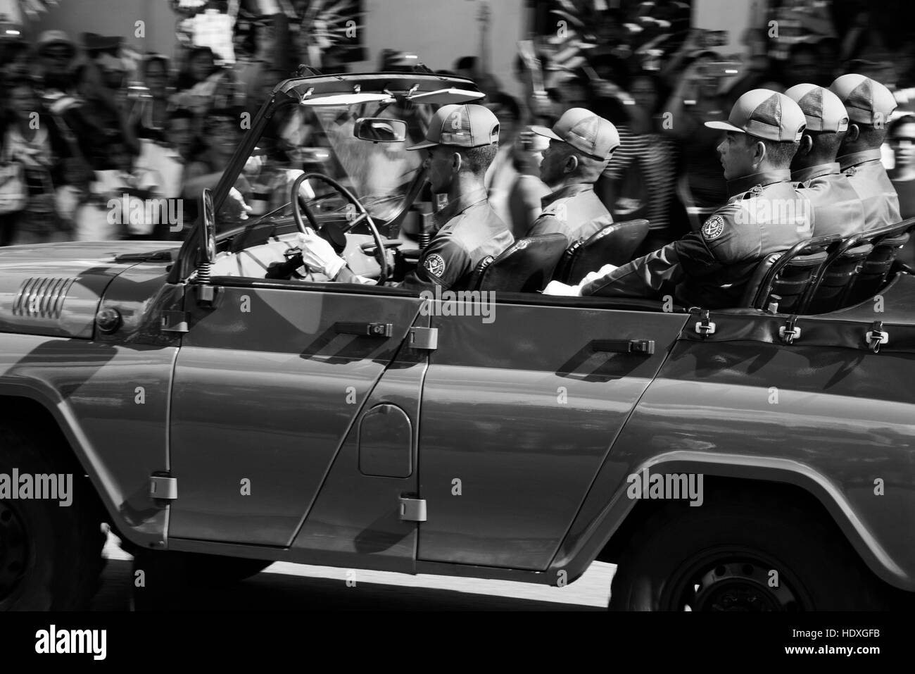 Fidel Castro's funeral convoy arriving in Santiago Stock Photo - Alamy
