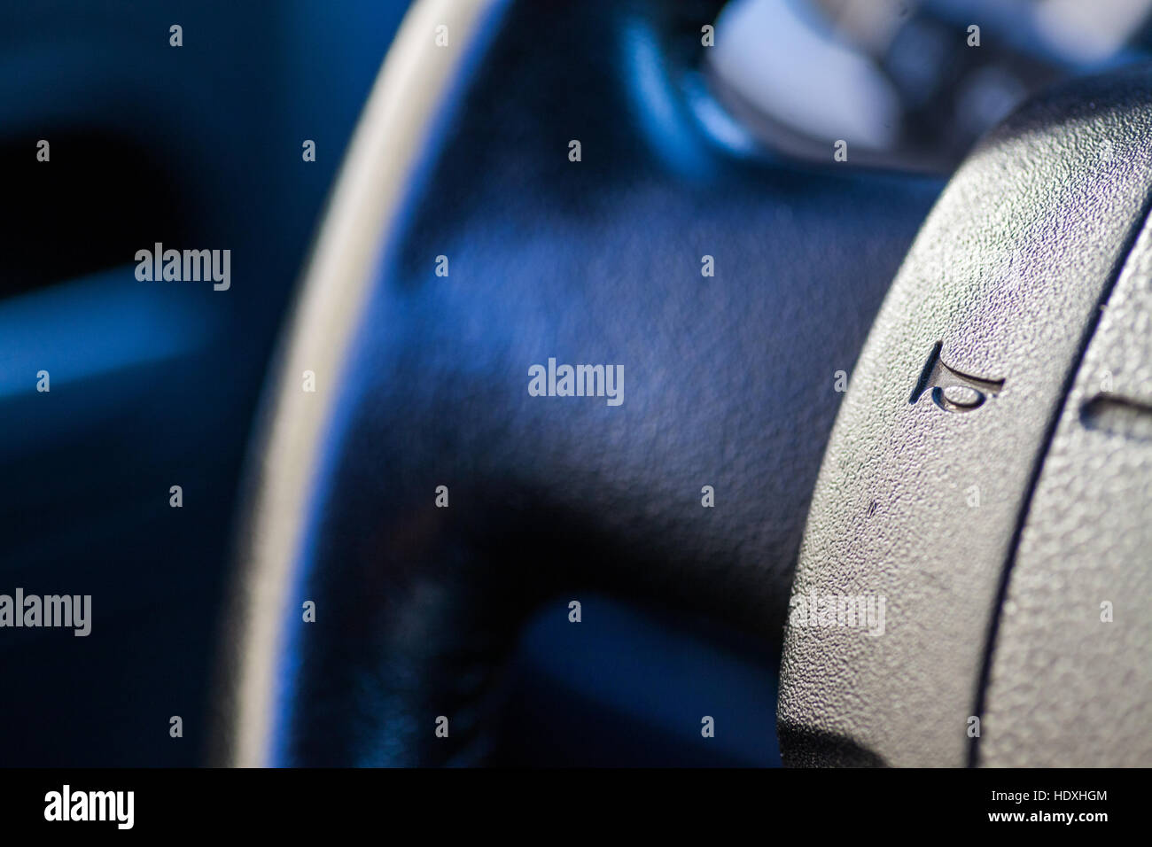 Beep horn hi-res stock photography and images - Alamy