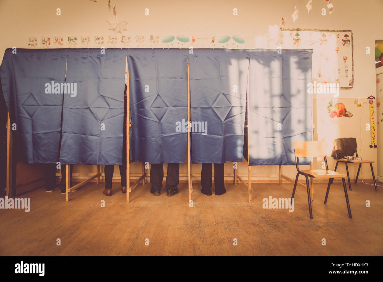 Voting booth hi-res stock photography and images - Alamy
