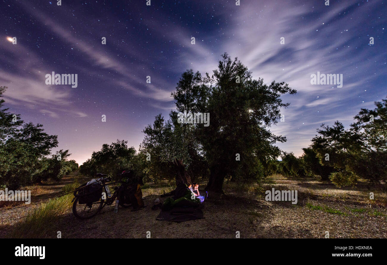 Man sleeping under tree hi-res stock photography and images - Alamy