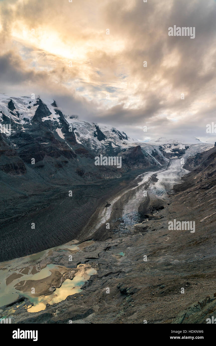 Glaciers pasterze hi-res stock photography and images - Alamy
