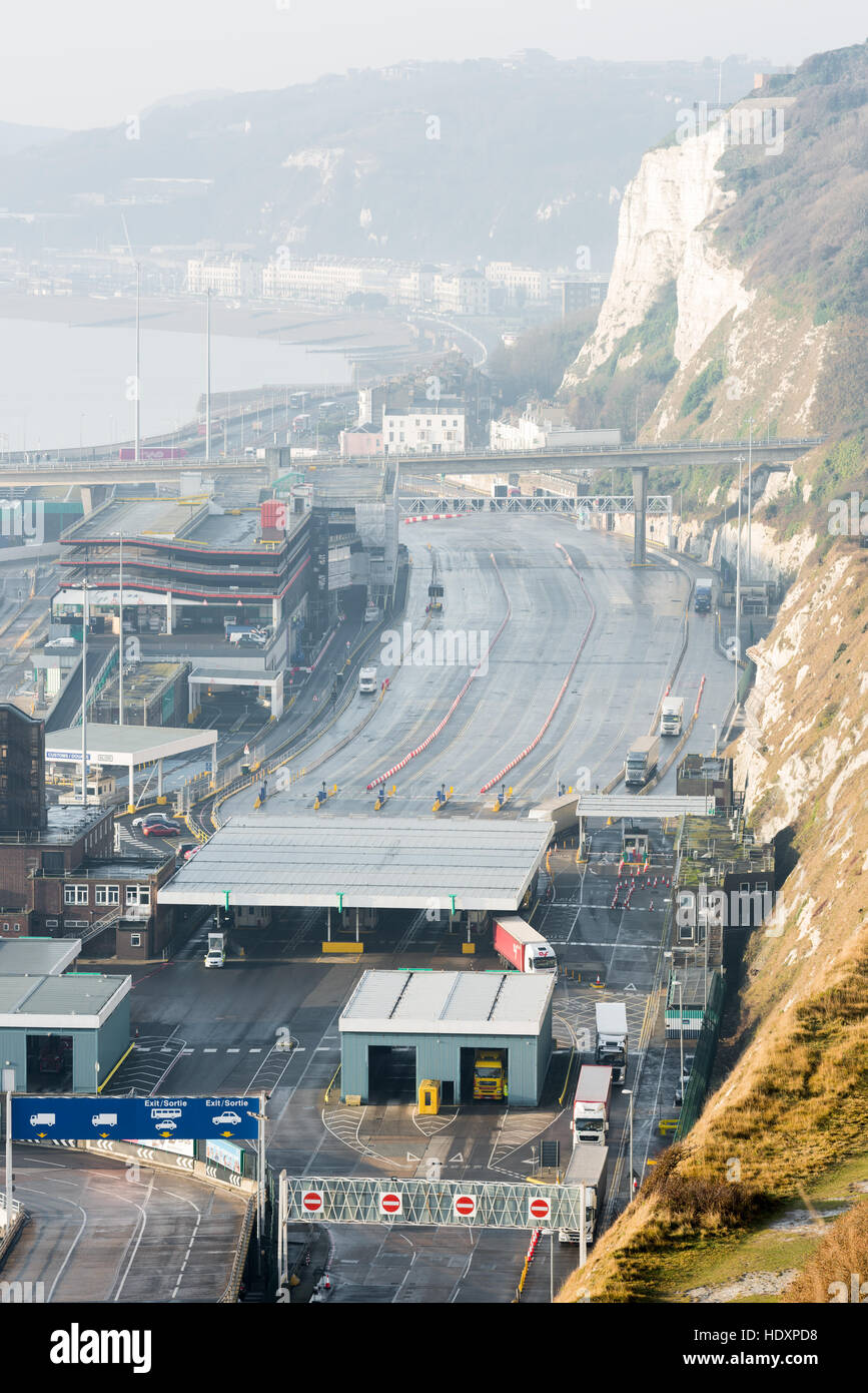 Dover port entrance hi-res stock photography and images - Alamy