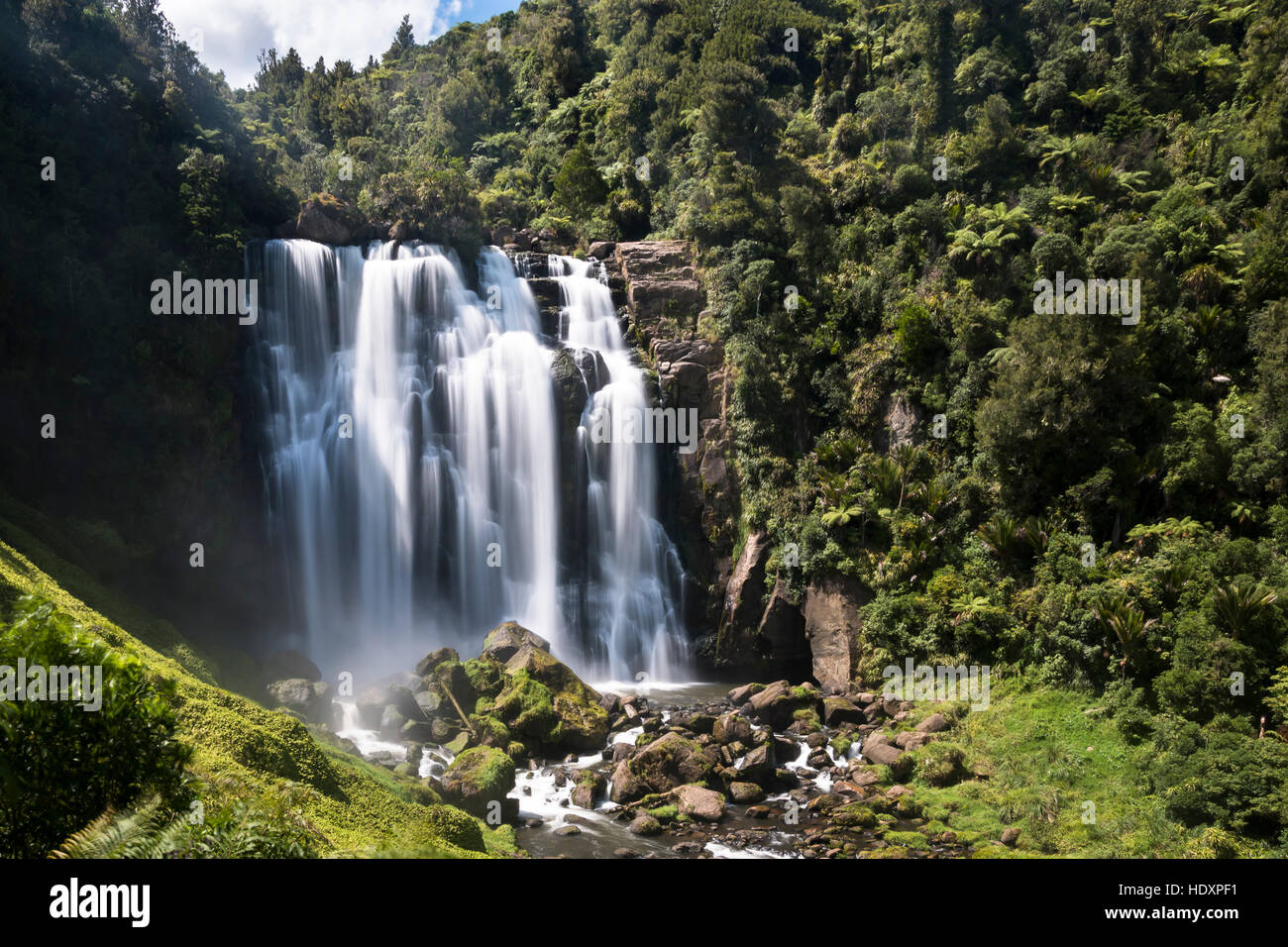 Marokopa Falls, New Zealand Stock Photo - Alamy