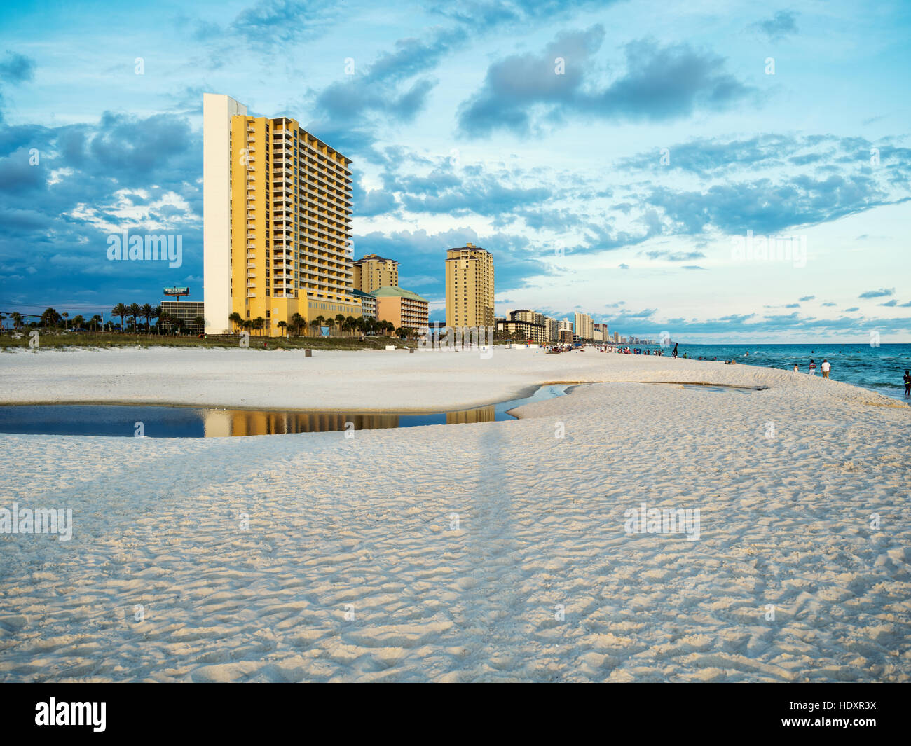 White sandy beaches of Panama City Beach, Florida Stock Photo - Alamy