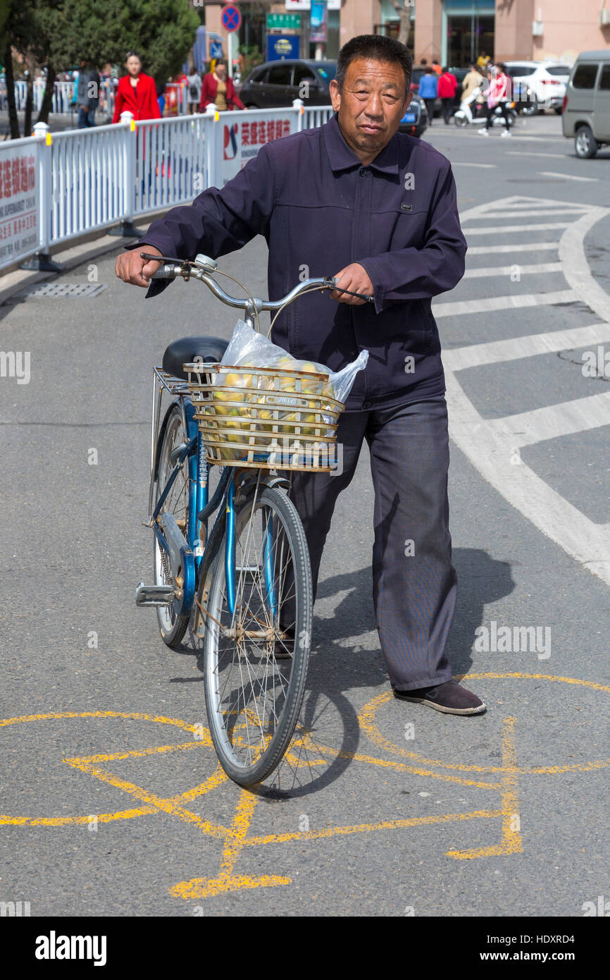 Cyclist Traffic High Resolution Stock Photography and Images - Alamy