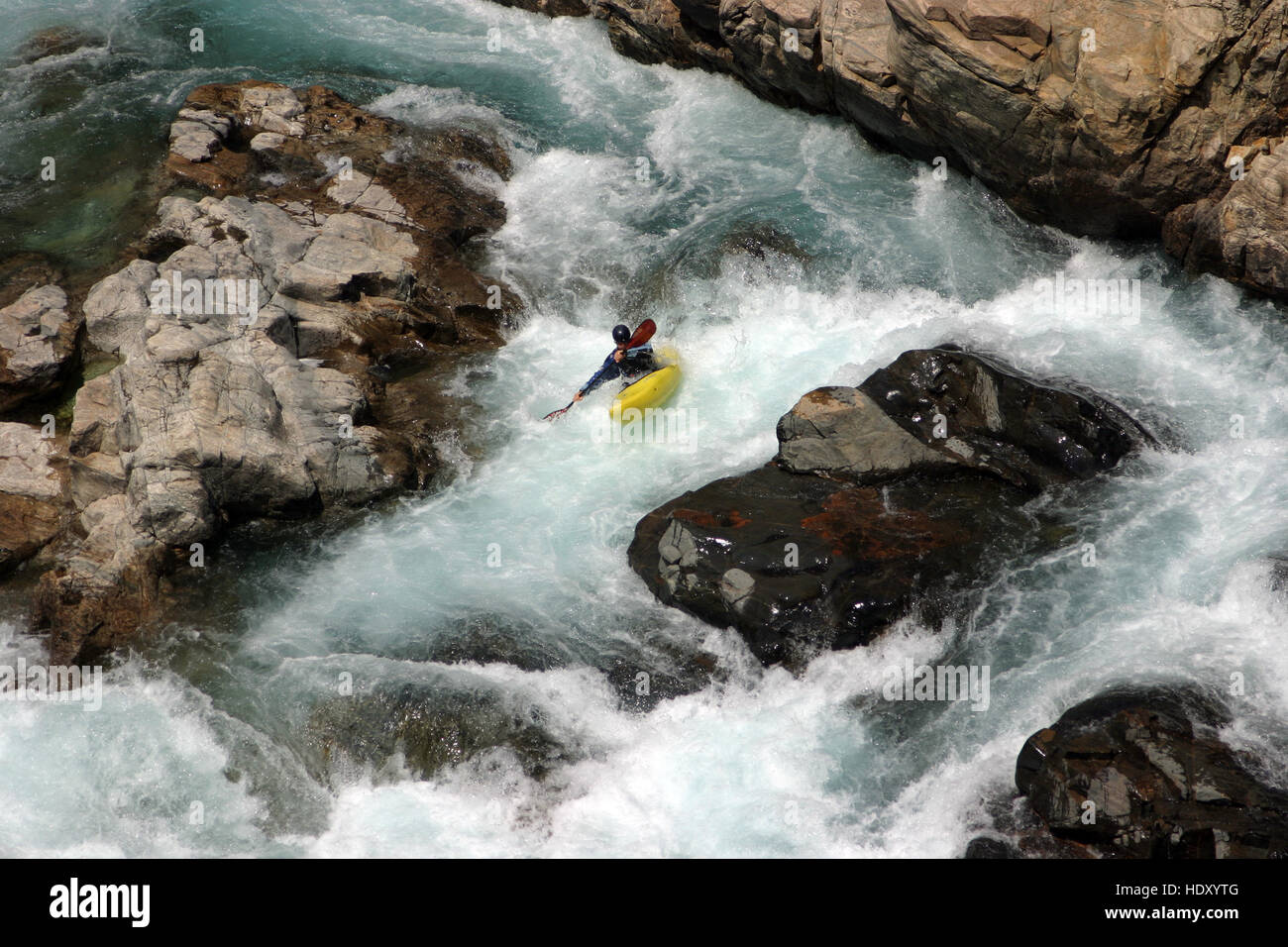 Dangerous kayaking hi-res stock photography and images - Alamy