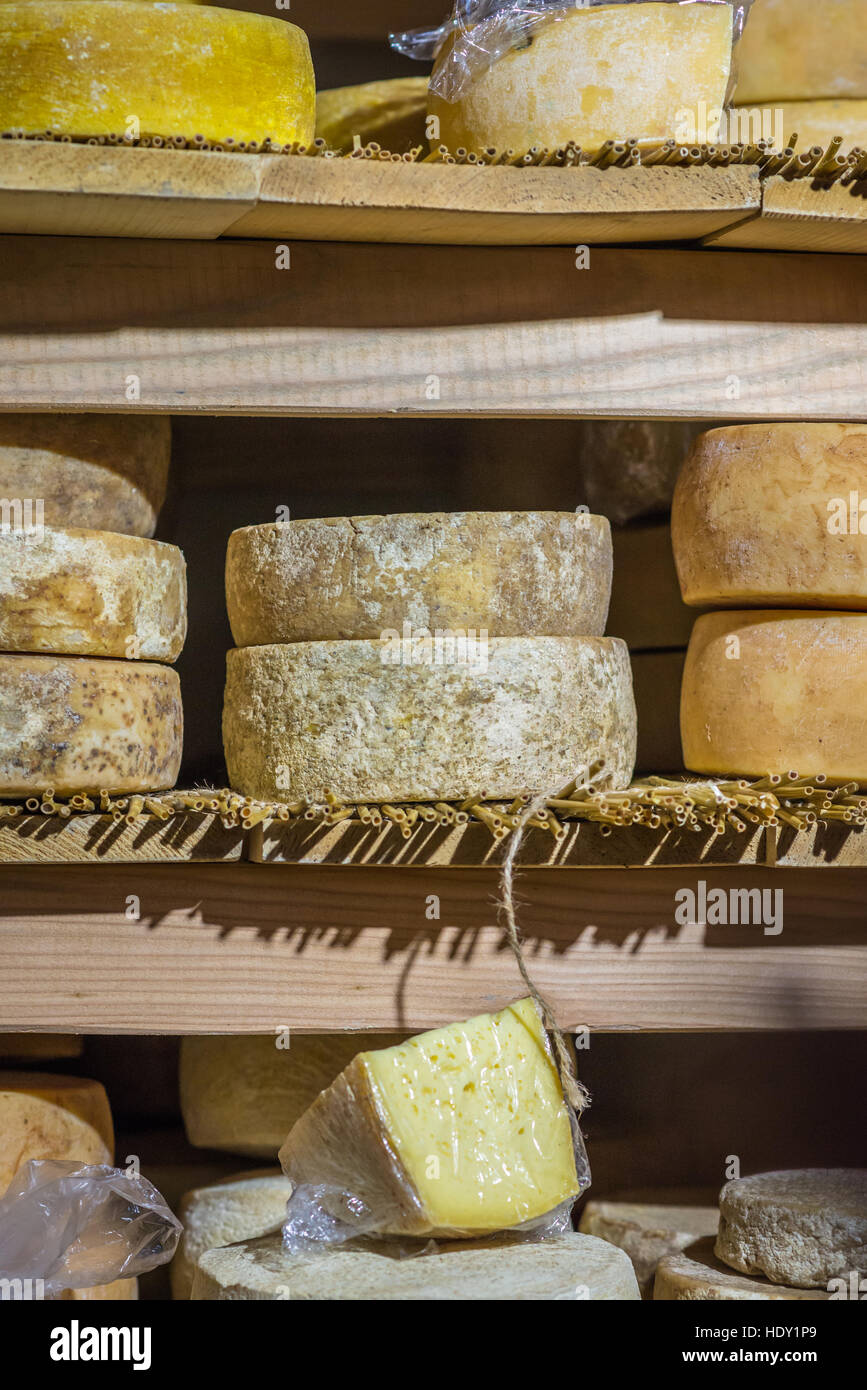 Vintage cheddar cheese wheel hi-res stock photography and images - Alamy