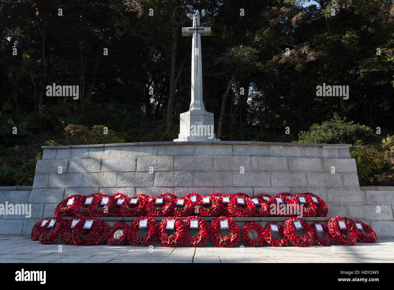 Remembrance sunday hodagaya cemetery hi-res stock photography and ...