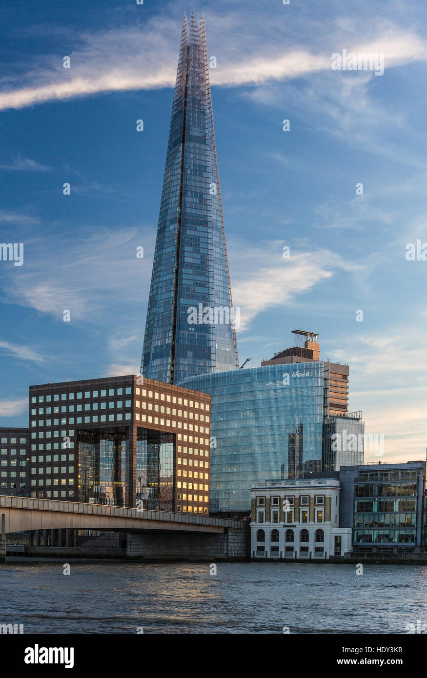 London the shard hi-res stock photography and images - Alamy