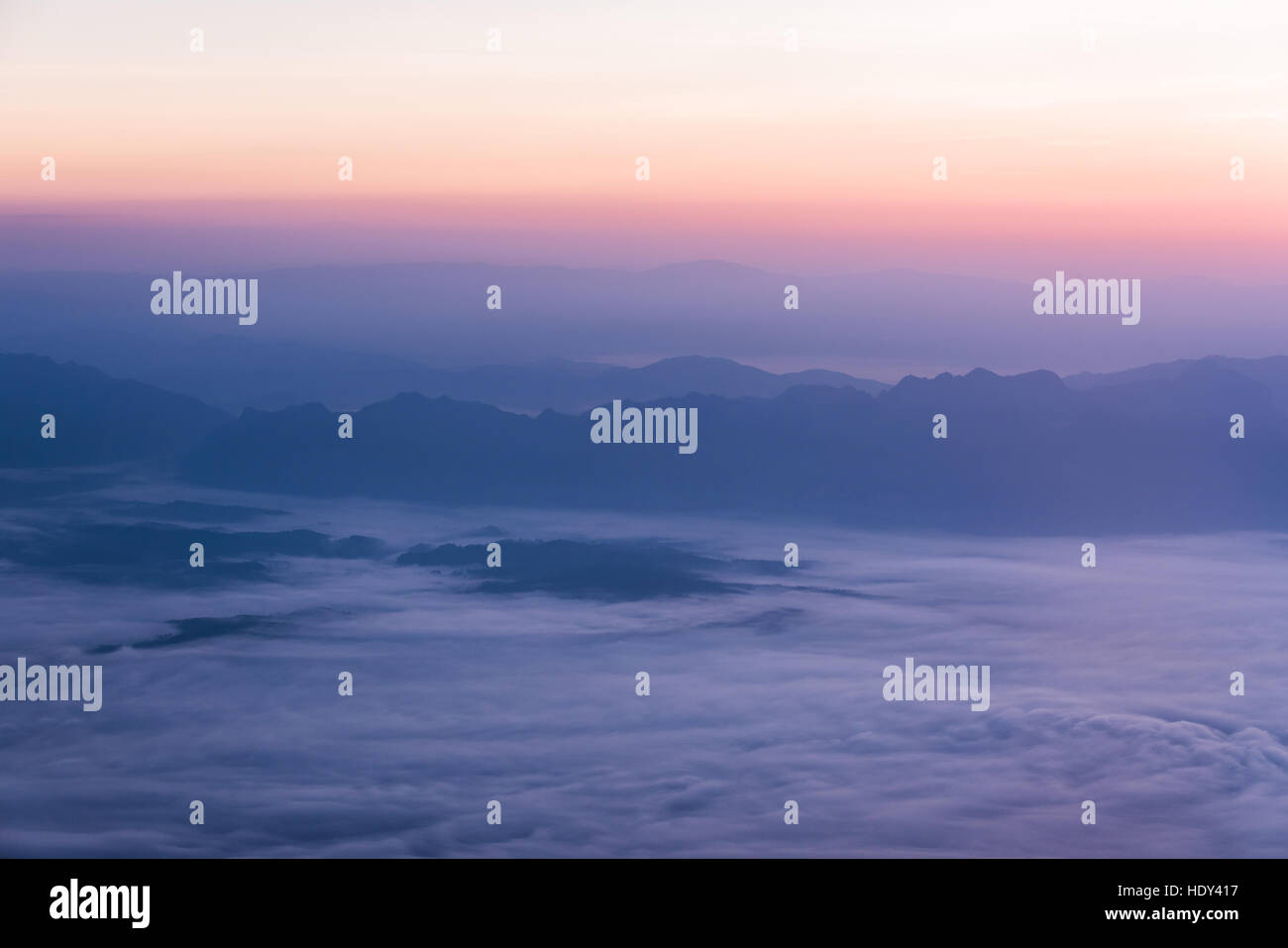 Sunrise mountain fog Stock Photo - Alamy