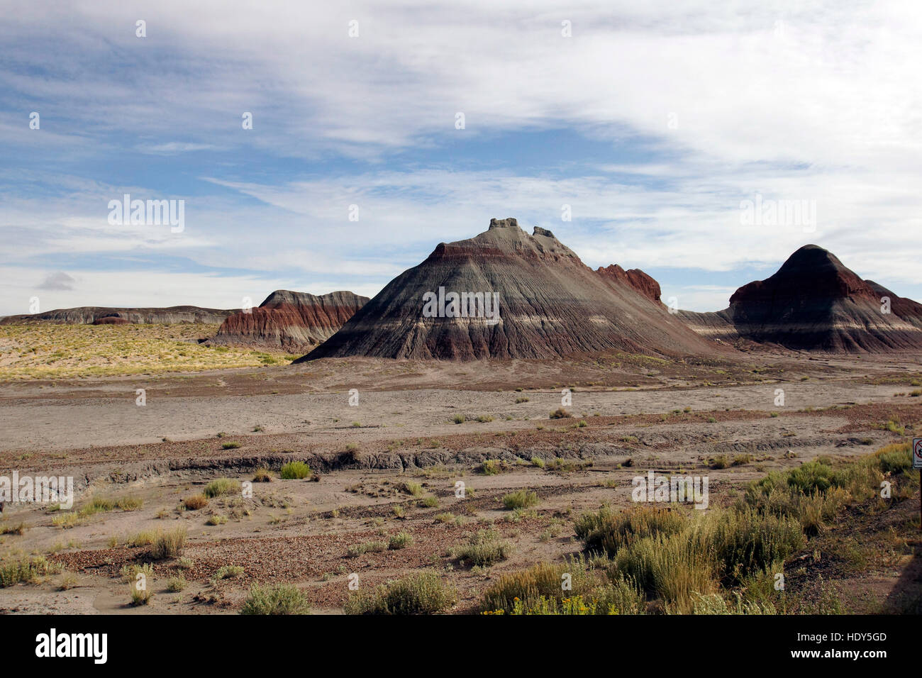 The Tepees Rocks in the Painted Desert Stock Photo - Alamy