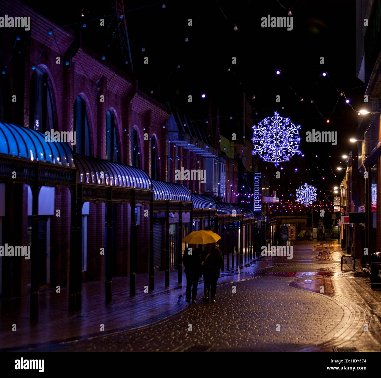Store shop during rain in hi-res stock photography and images - Alamy